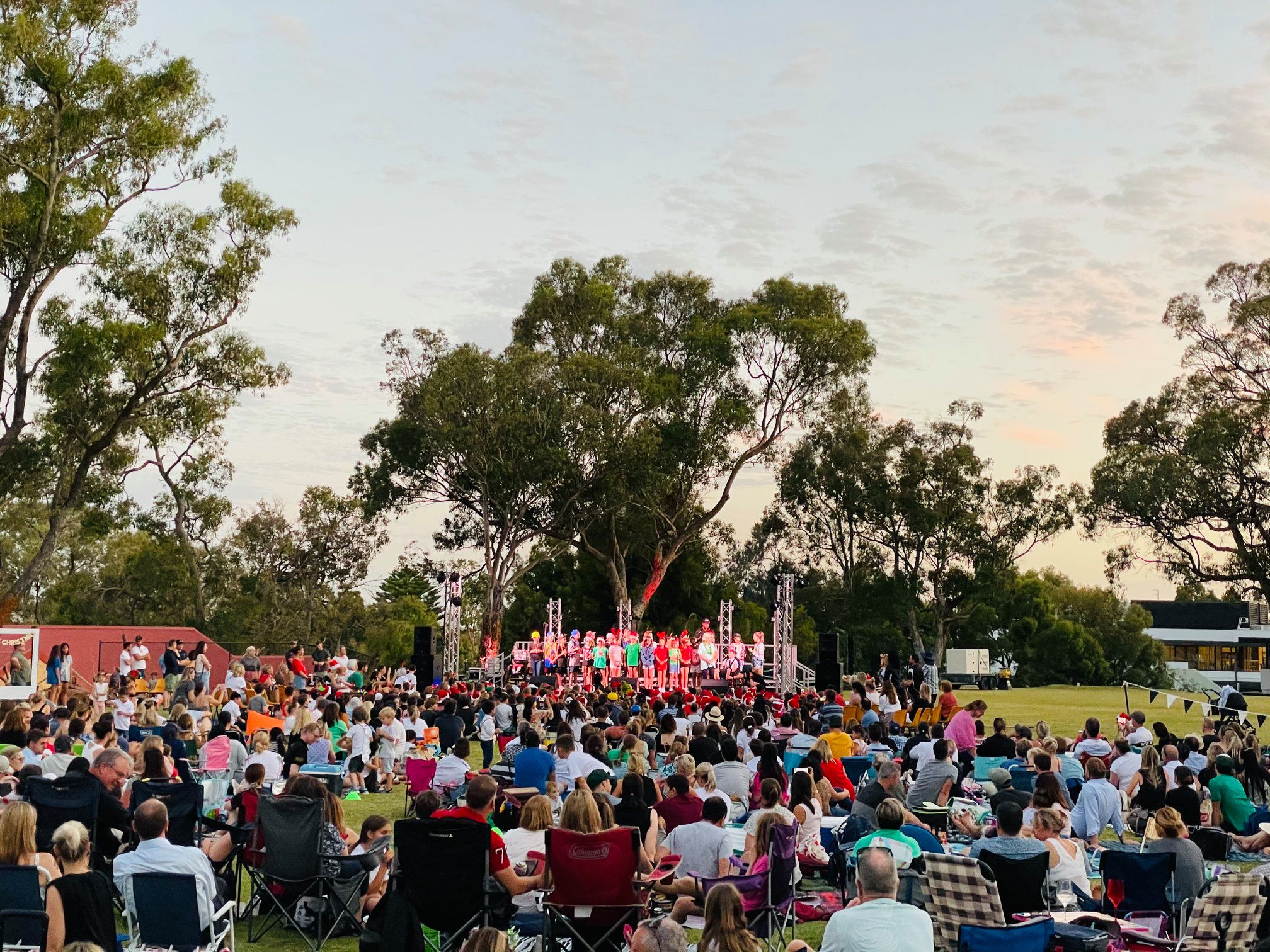 Holy Rosary School Doubleview Parent and Friends Association
