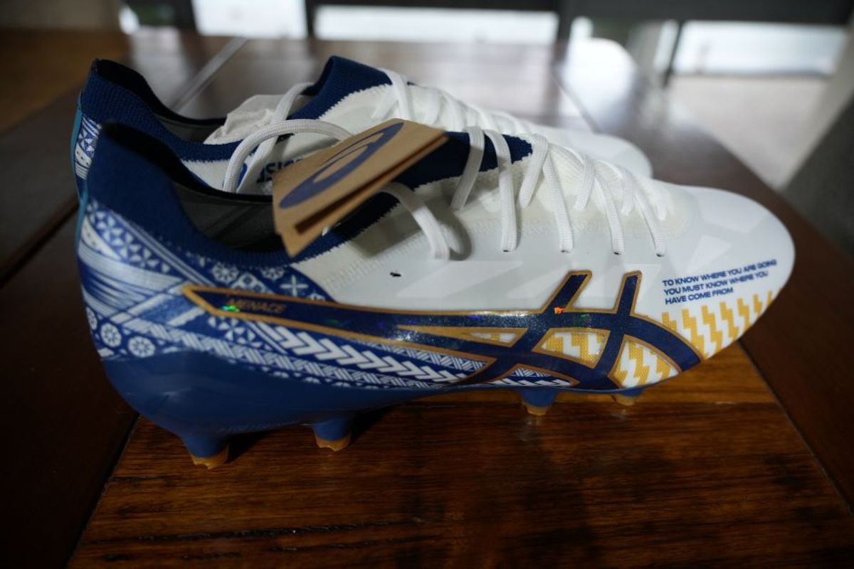 RaffleTix | Looking for Speed and Agility? Here it is! ASICS Menace ...